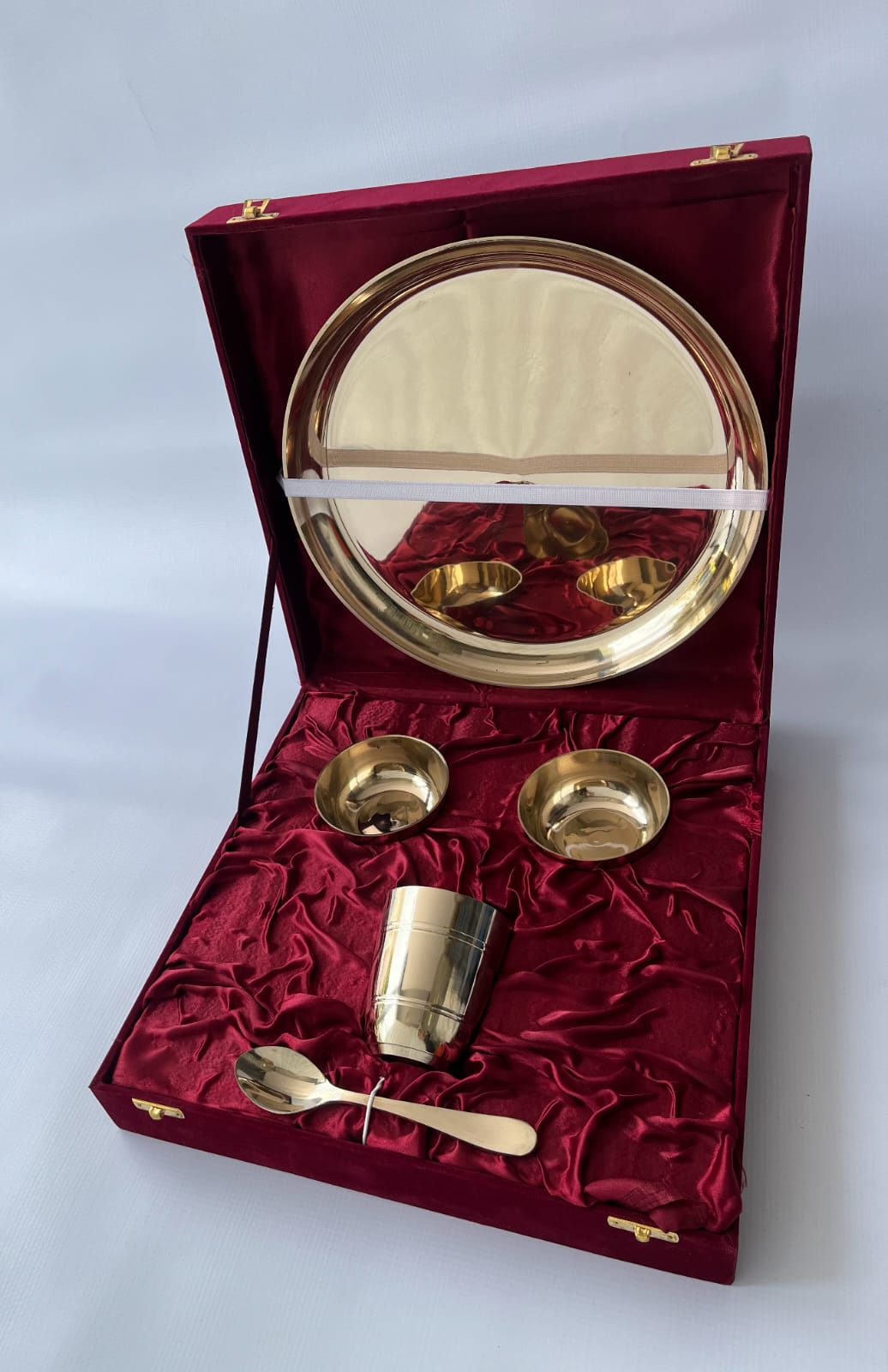Kansa set with velvet box in matte and glossy finish – Brass Globe